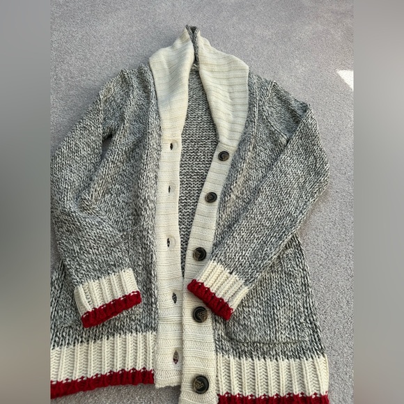 Bluenotes | Sweaters | Bluenotes Cabin Style Button Cardigan Medium ...